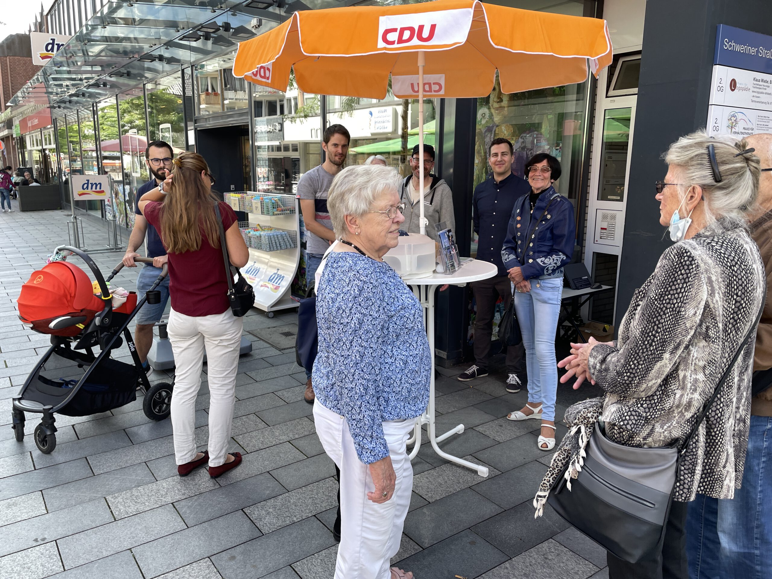 Infostand in Rahlstedt am 06.08.2022 - CDU-Kreisverband Wandsbek